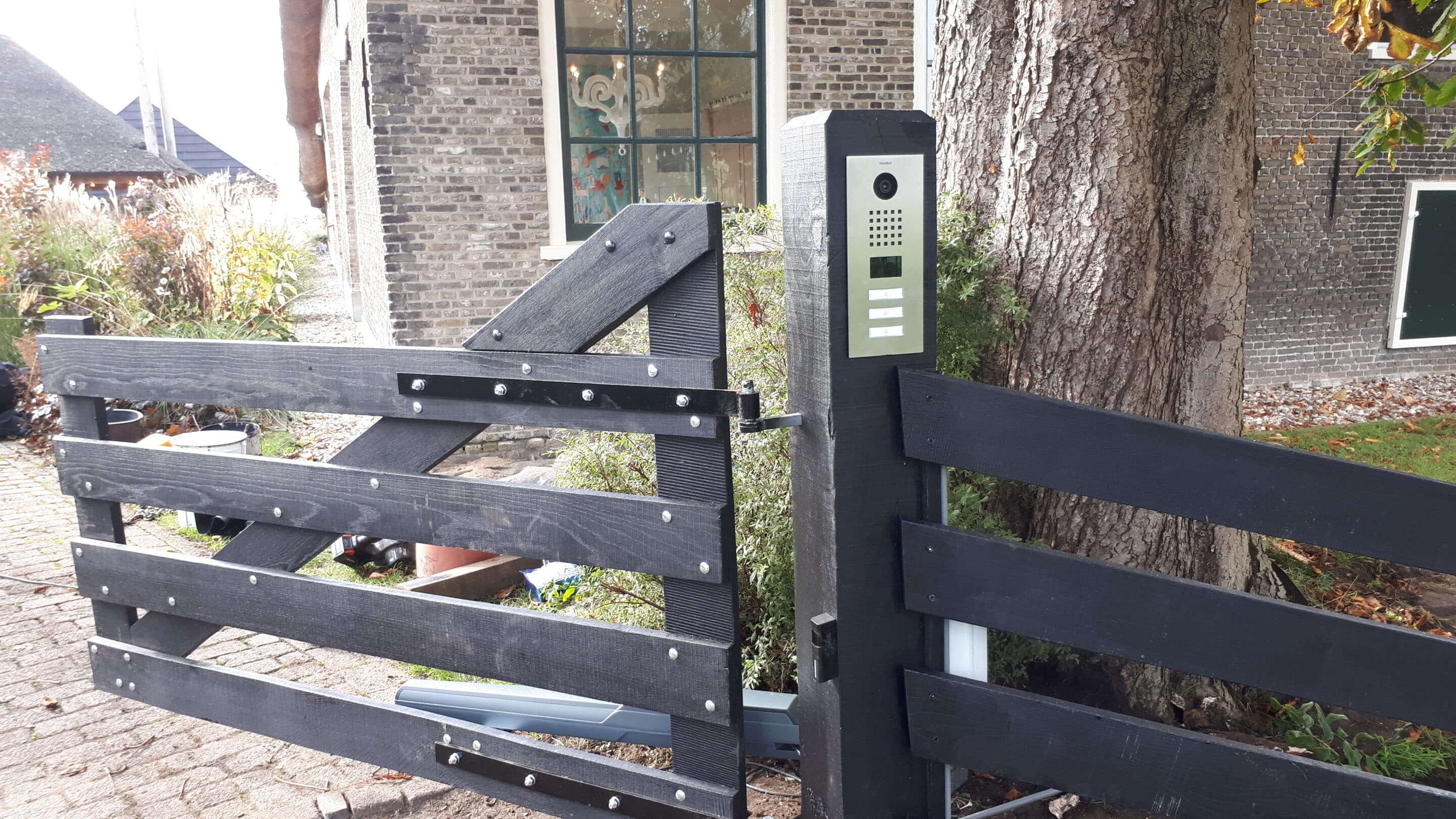 Poort met automatisering | De Kleverkamp